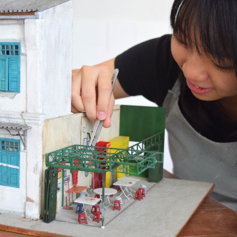 Ep 45: Lim Pui Wan (“Picoworm”) – Life of a Miniature Artist - So This ...